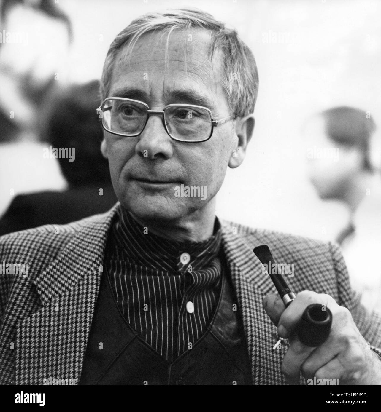 Alan Sillitoe High Resolution Stock Photography and Images - Alamy