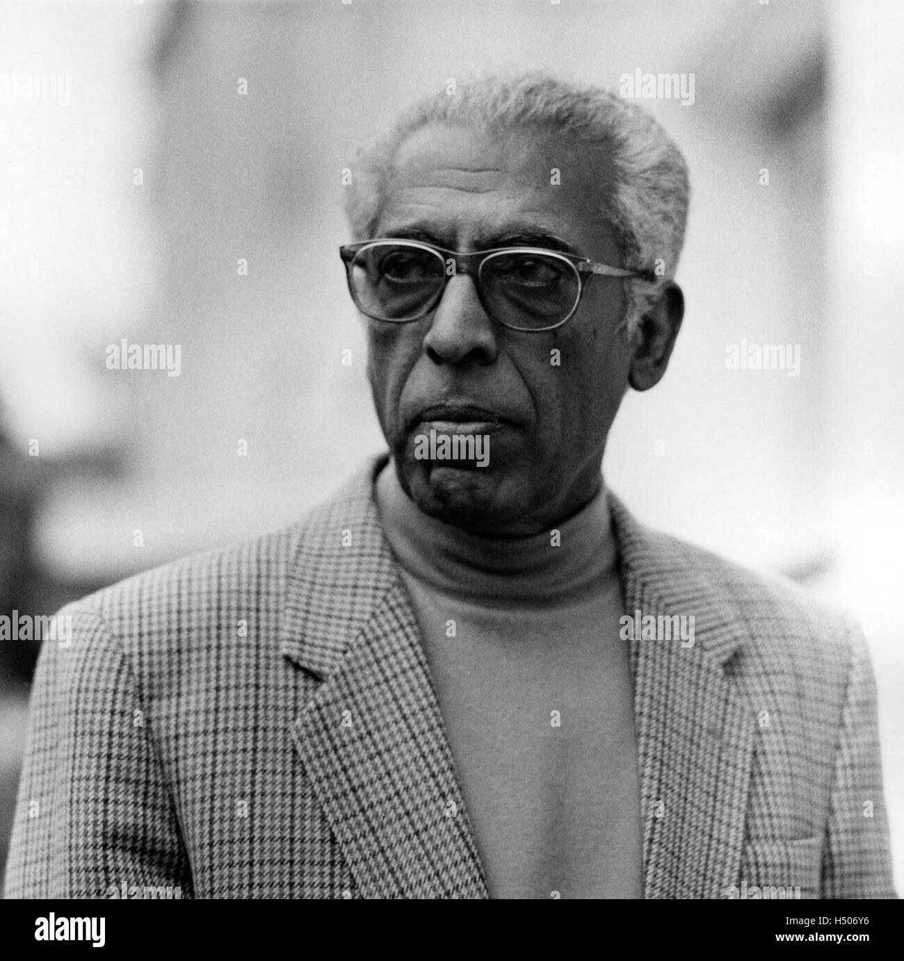 Munif hi-res stock photography and images - Alamy