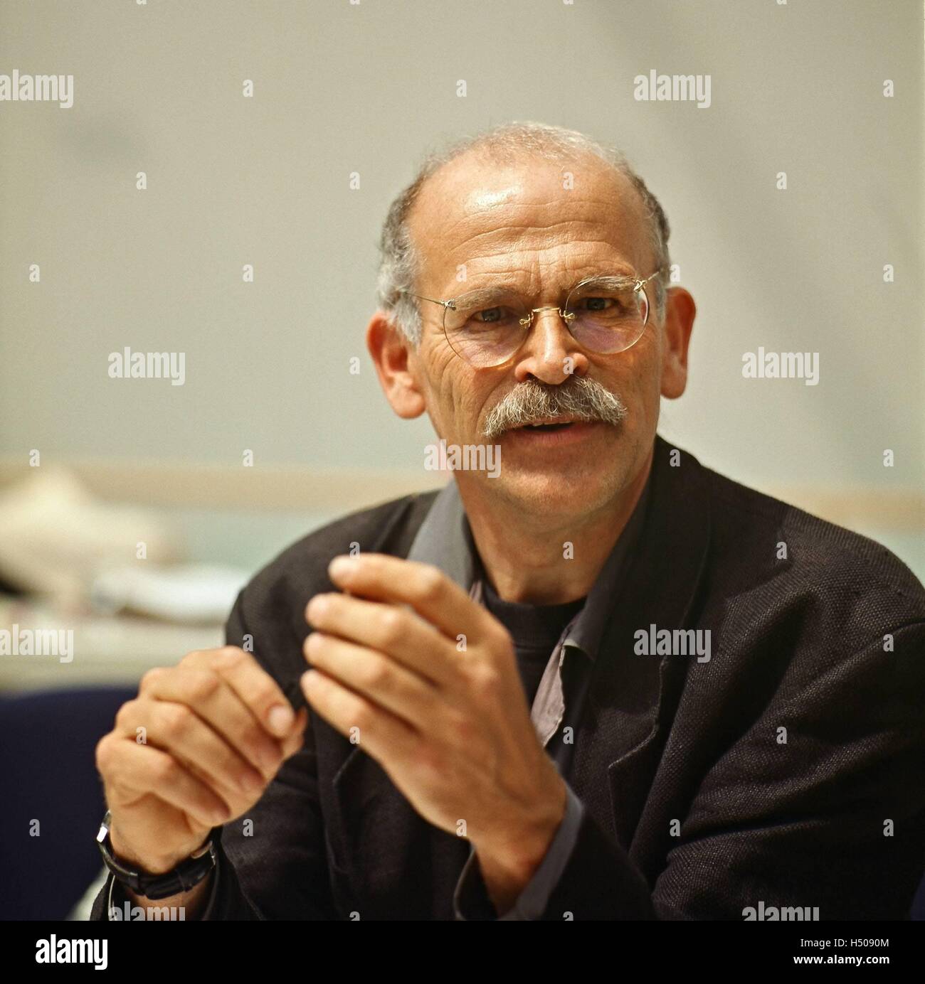 Guenter wallraff hi-res stock photography and images - Alamy