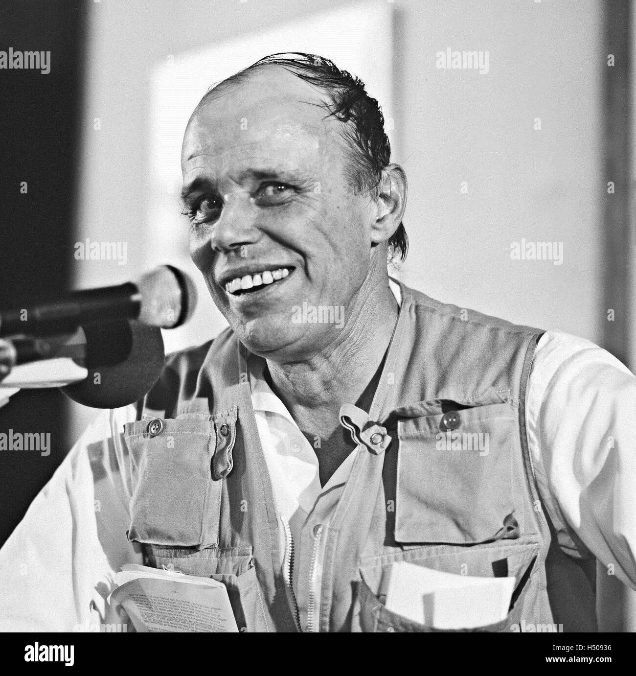 Joseph beuys hi-res stock photography and images - Alamy