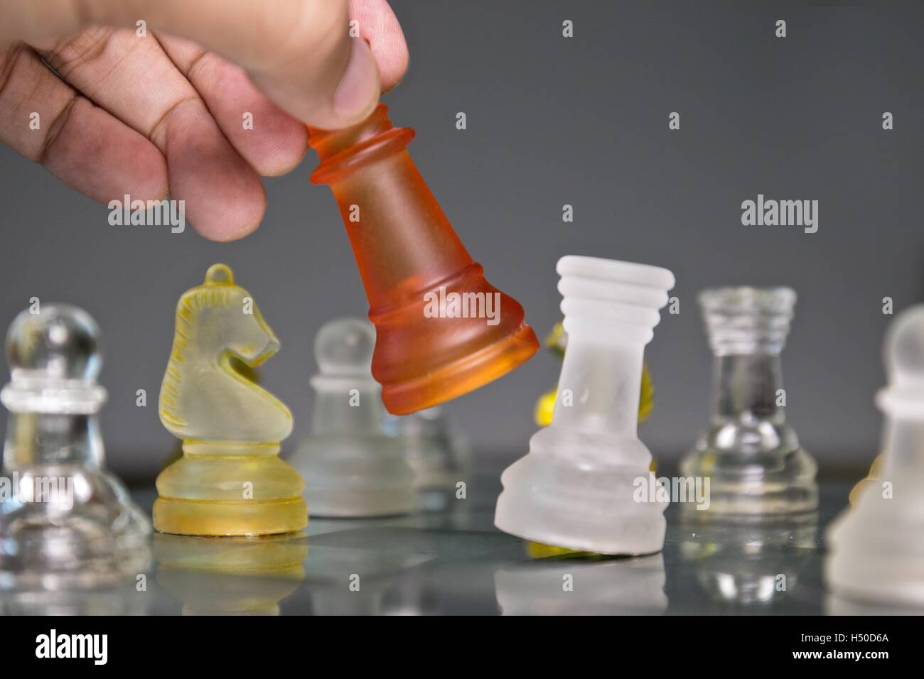 Checkmate chess hi-res stock photography and images - Alamy