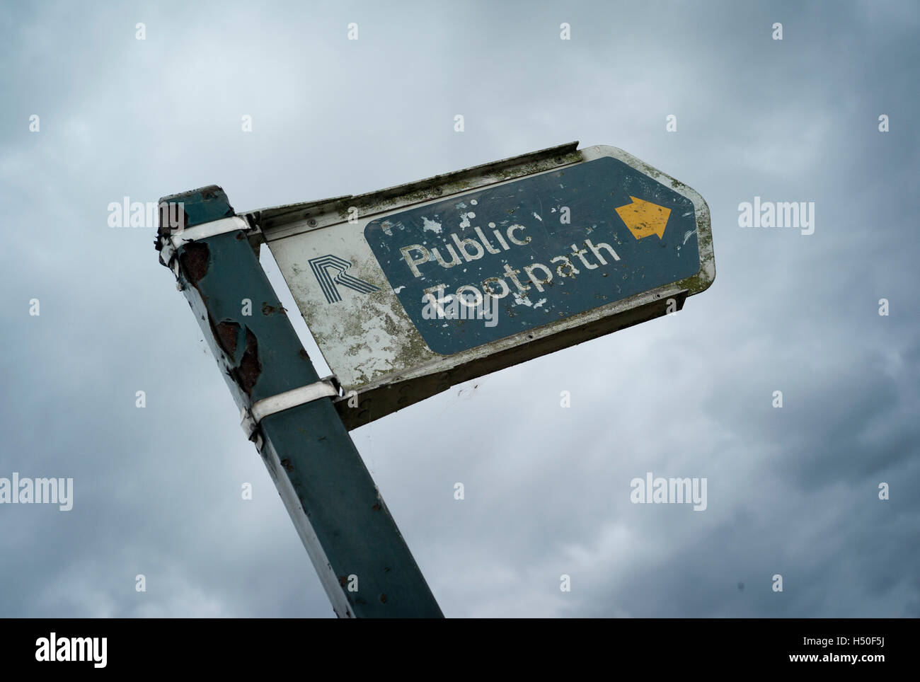 Footpath sign walker hi-res stock photography and images - Alamy