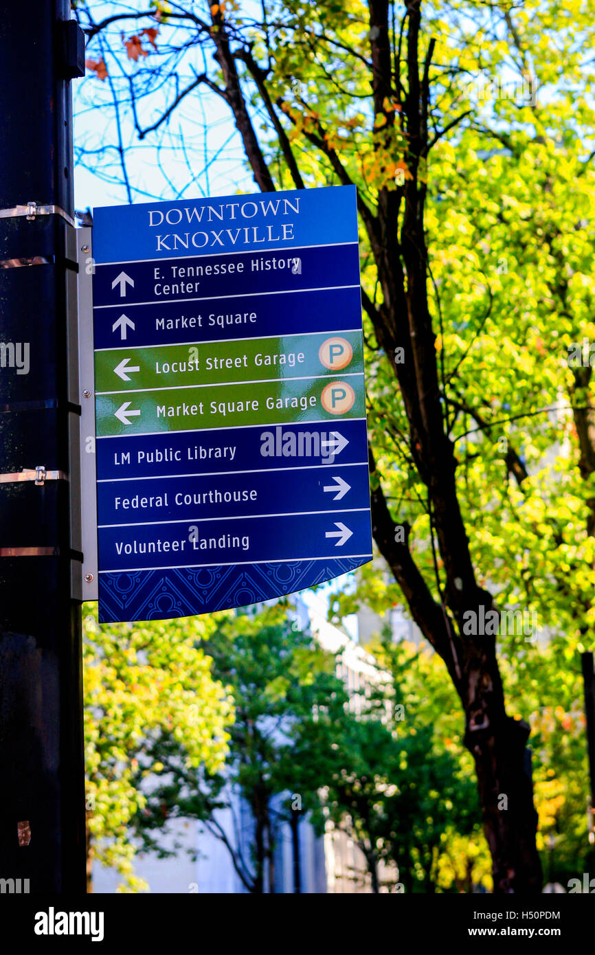 Multiple street signs hi-res stock photography and images - Alamy