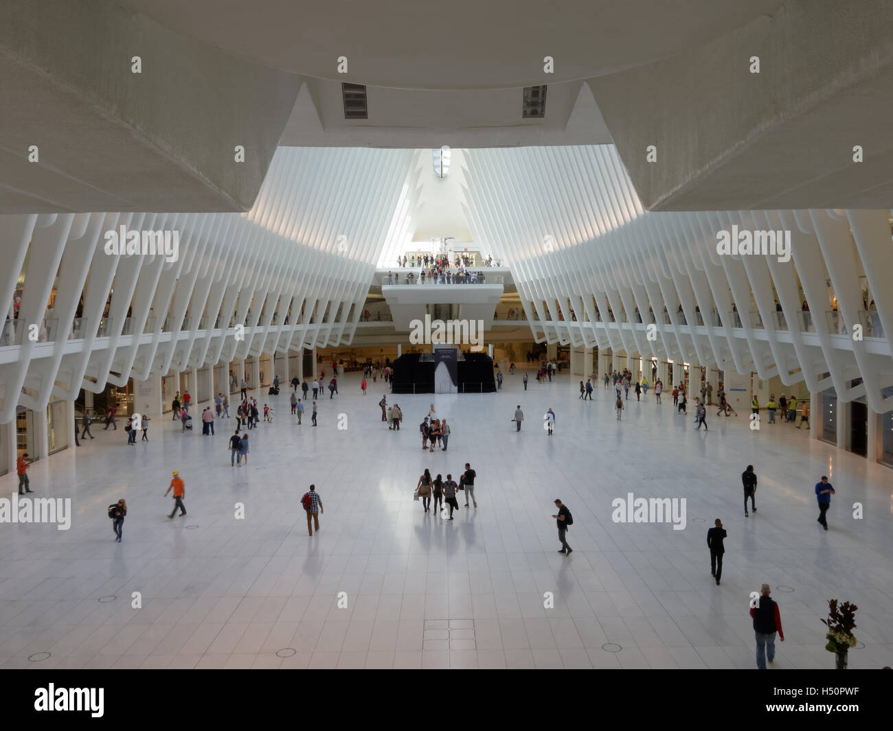 New york city inside westfield hi-res stock photography and images - Alamy