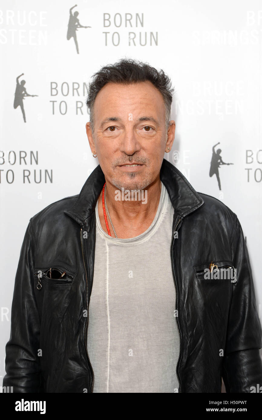 EDITORIAL USE ONLY Bruce Springsteen discusses his autobiography Born ...