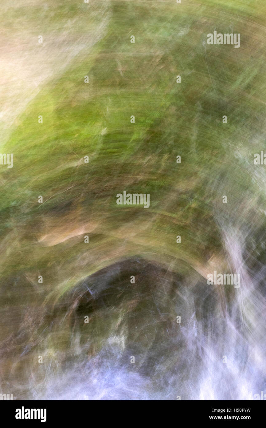 Fast moving water stream hi-res stock photography and images - Alamy