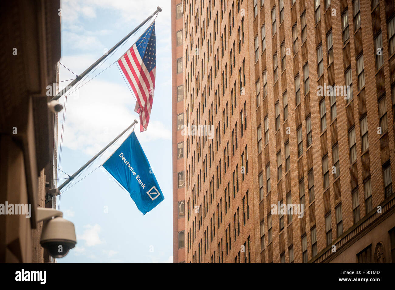 Deutsche bank new york hi-res stock photography and images - Alamy