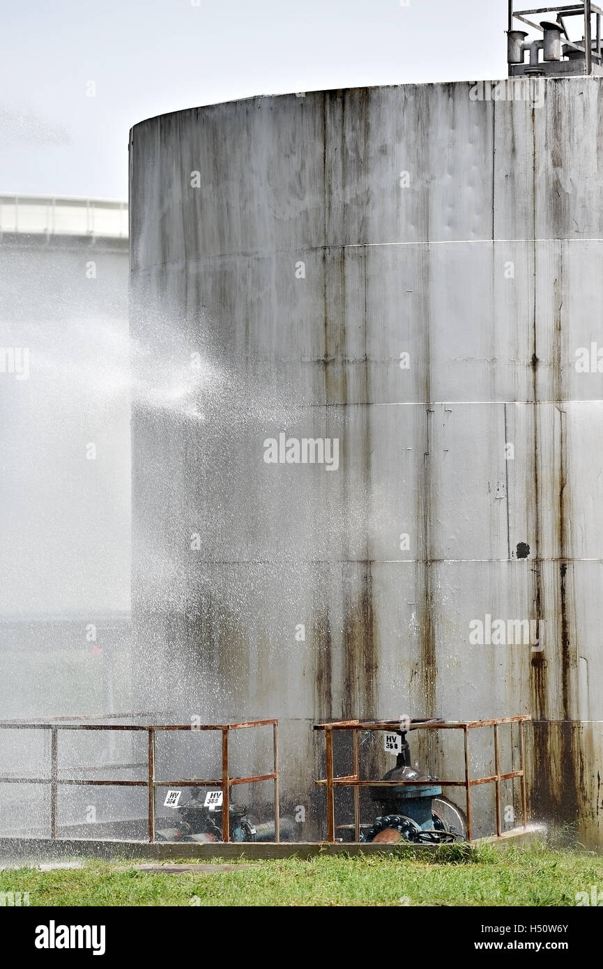 Fire storage hi-res stock photography and images - Alamy