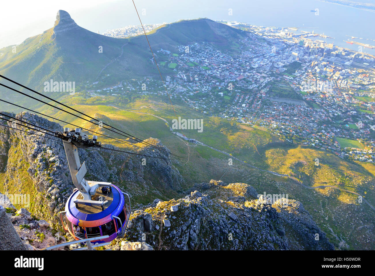Cable car cape town hi-res stock photography and images - Alamy
