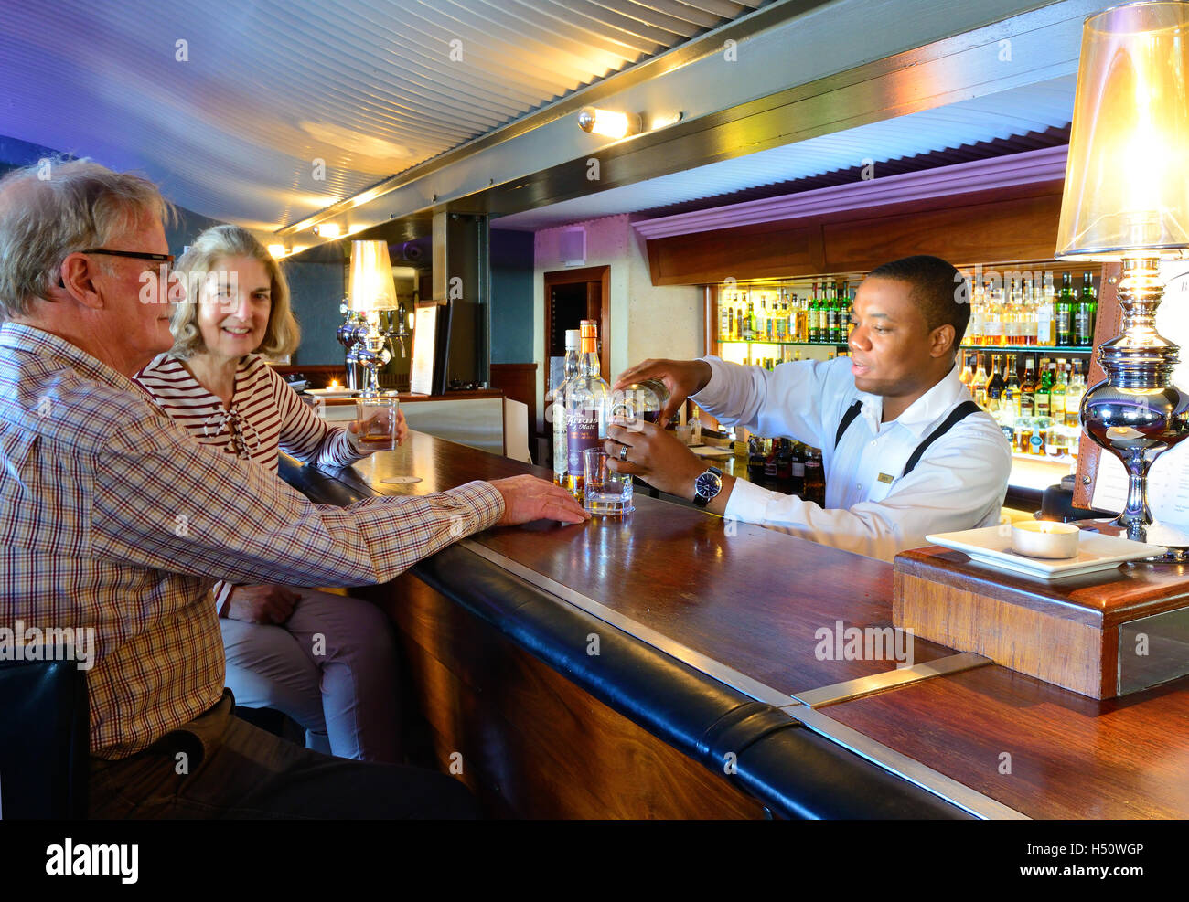 Bascule bar hi-res stock photography and images - Alamy