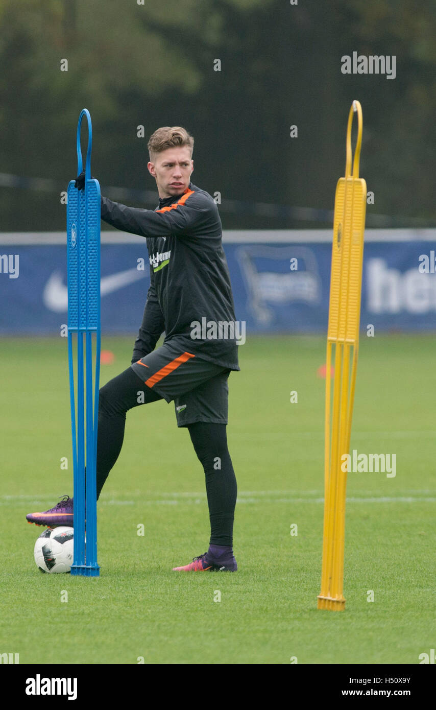 Berlin, Germany. 18th Oct, 2016. Hertha's Mitchell Weiser seen on the ...
