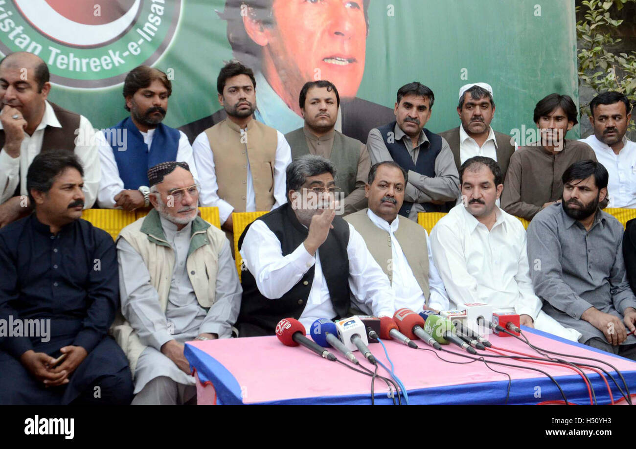 Pakistan. 18th October, 2016. Tehreek-e-Insaf (PTI) Provincial ...