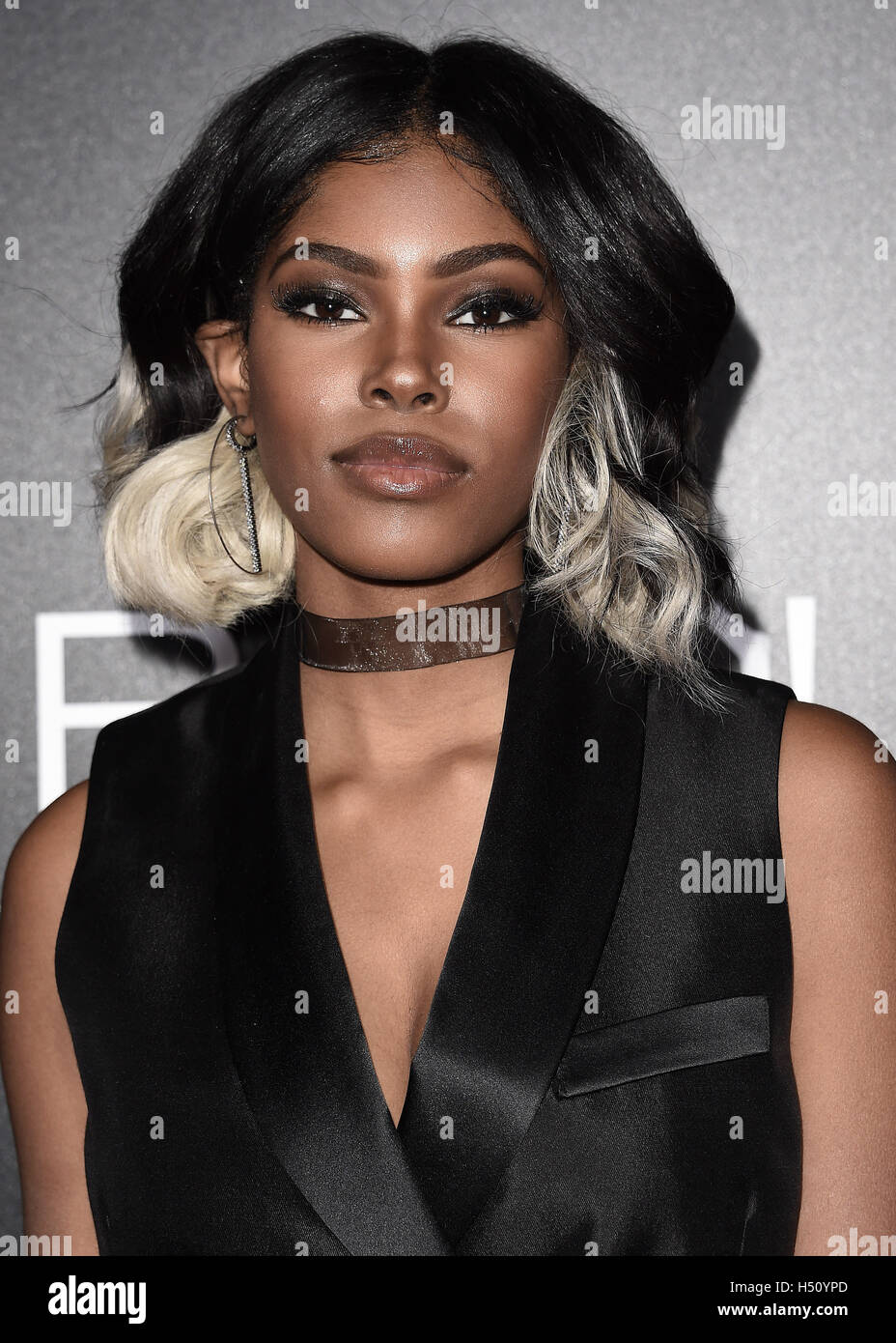 Hollywood. 17th Oct, 2016. Diamond White at the world premiere of Tyler ...