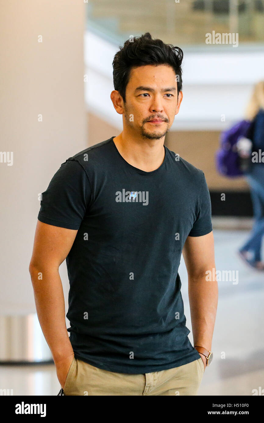 Harold and kumar go to white castle hi-res stock photography and images ...