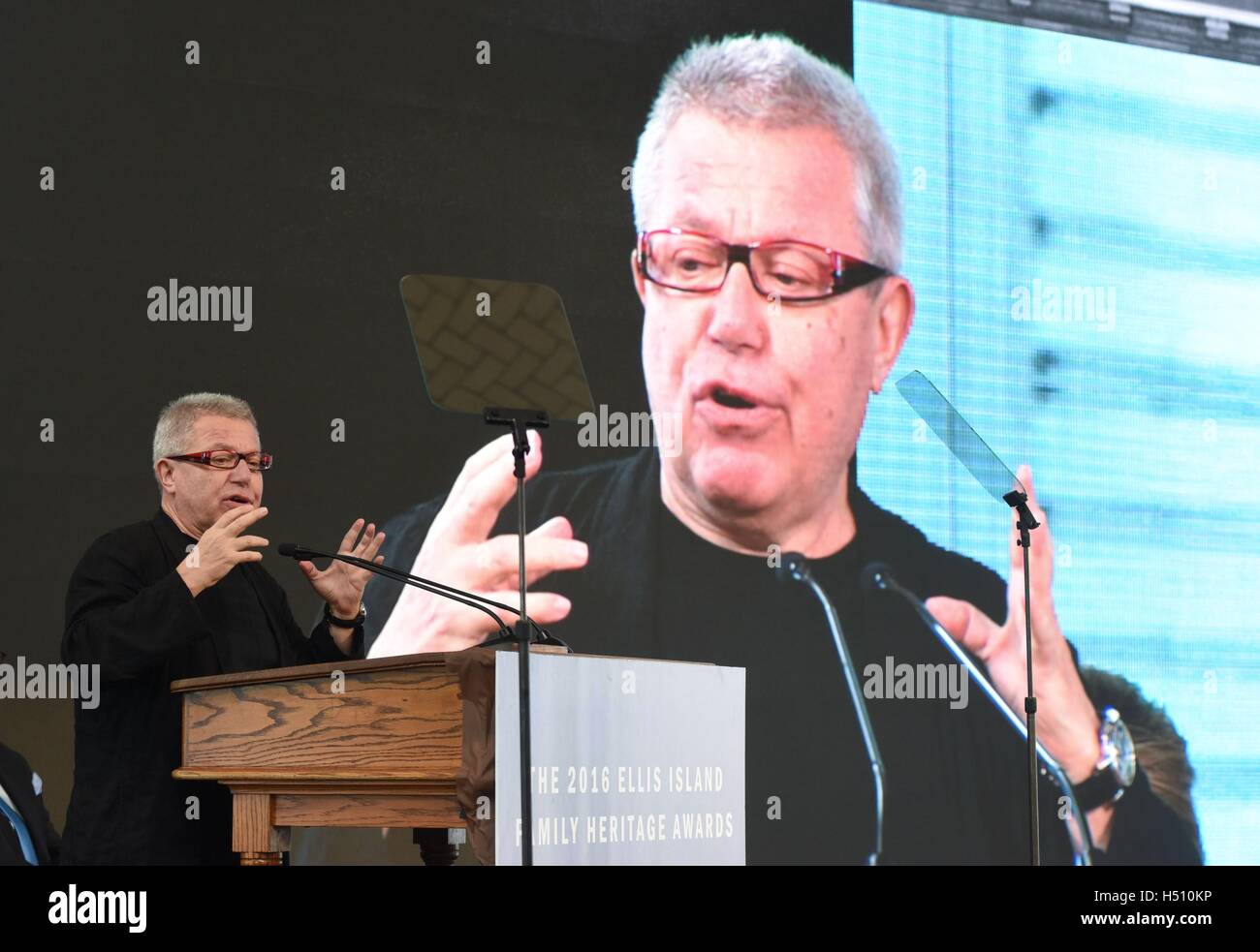 New York, NY, USA. 18th Oct, 2016. Daniel Libeskind at arrivals for ...