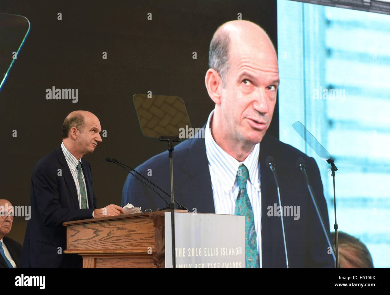 New York, NY, USA. 18th Oct, 2016. Gregory Annenberg Weingarten at ...