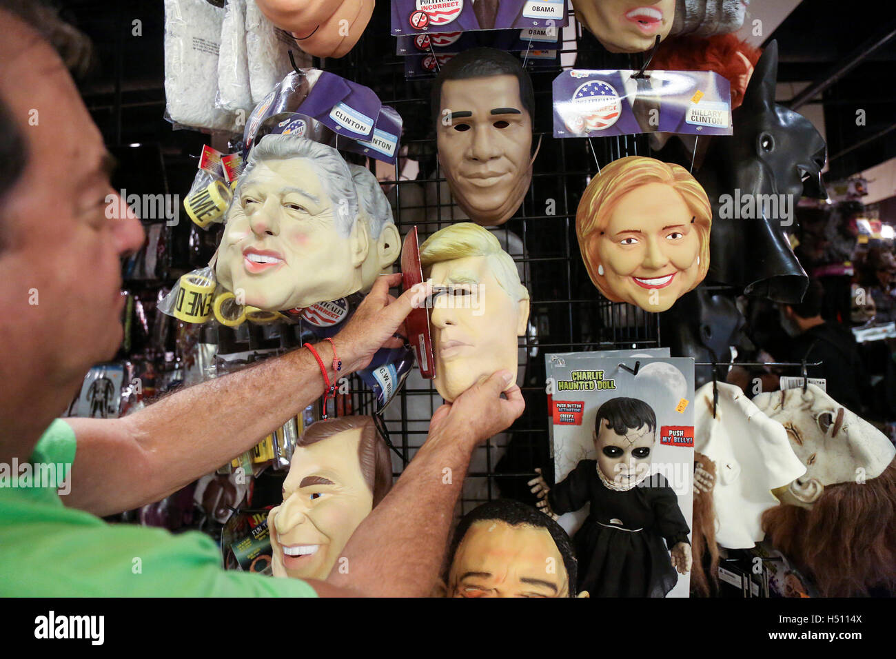 Political masks hi-res stock photography and images - Alamy