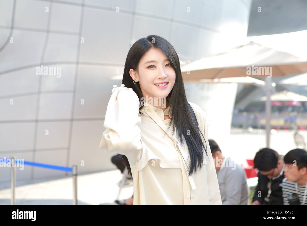 Seoul, Korea. 18th Oct, 2016. Lee Min-jung, Jan Su-won, Kwan Cho and ...