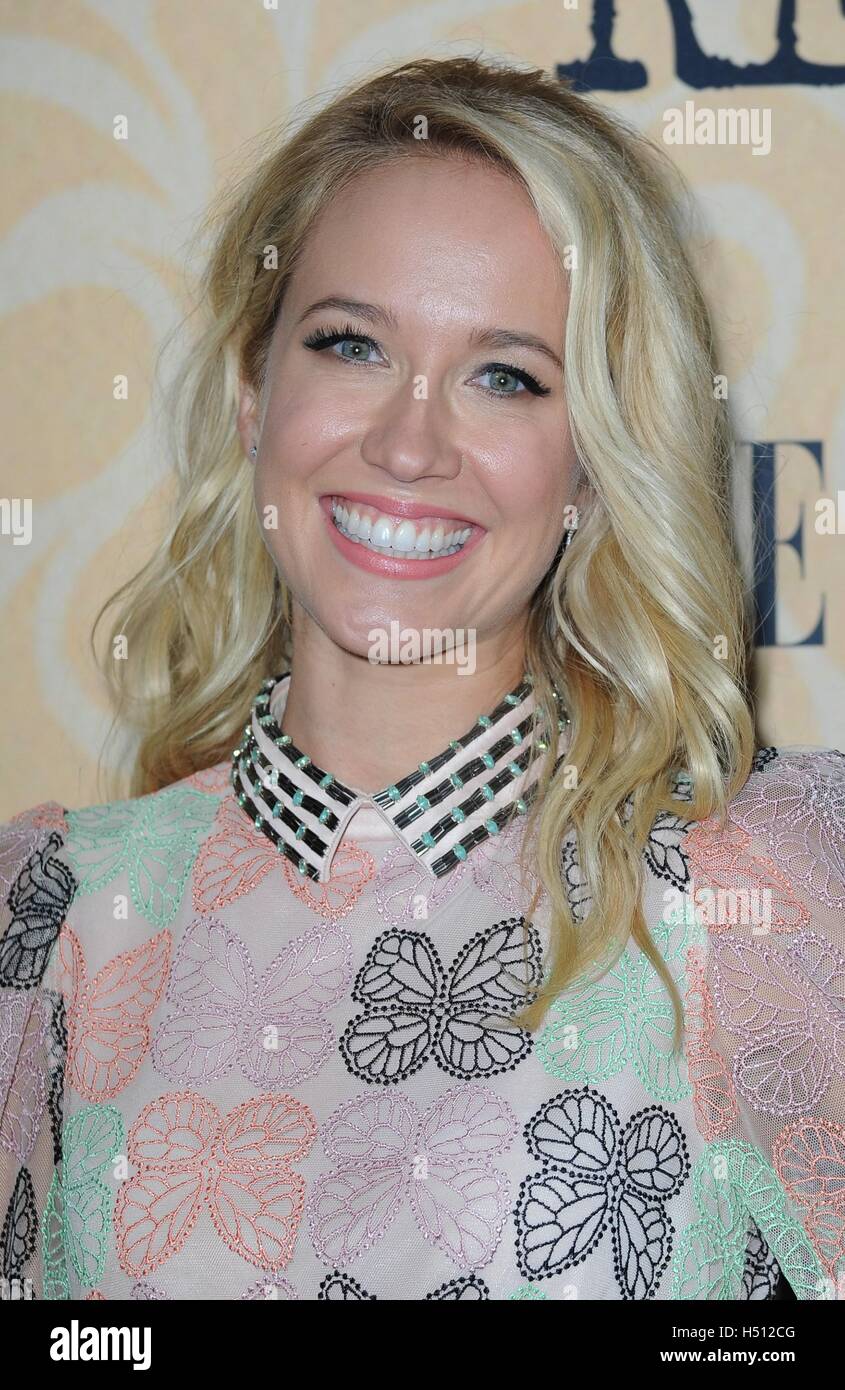 New York, NY, USA. 18th Oct, 2016. Anna Camp at arrivals for GOOD GIRLS ...