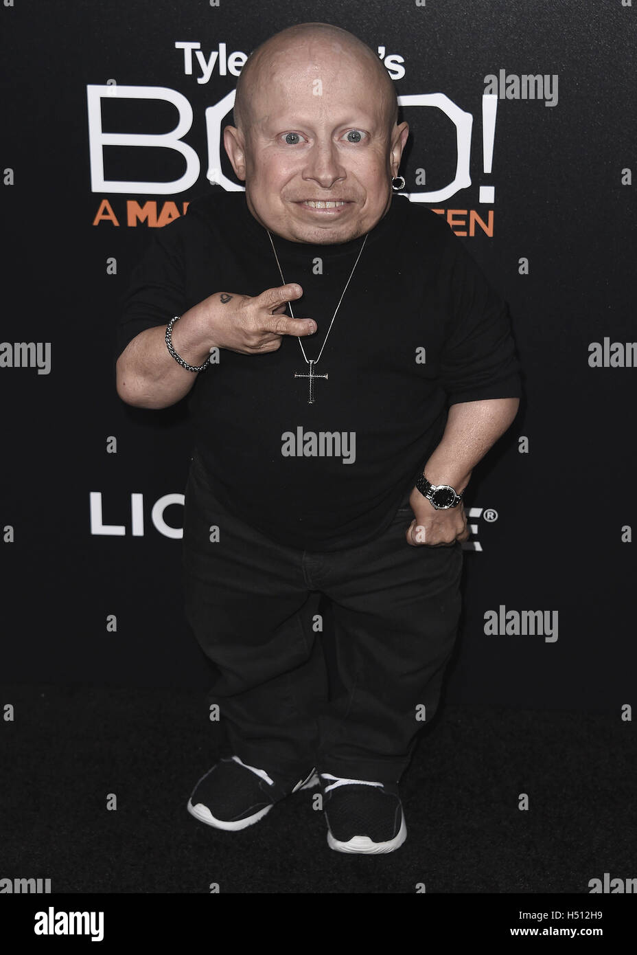 Hollywood. 17th Oct, 2016. Verne Troyer at the world premiere of Tyler ...