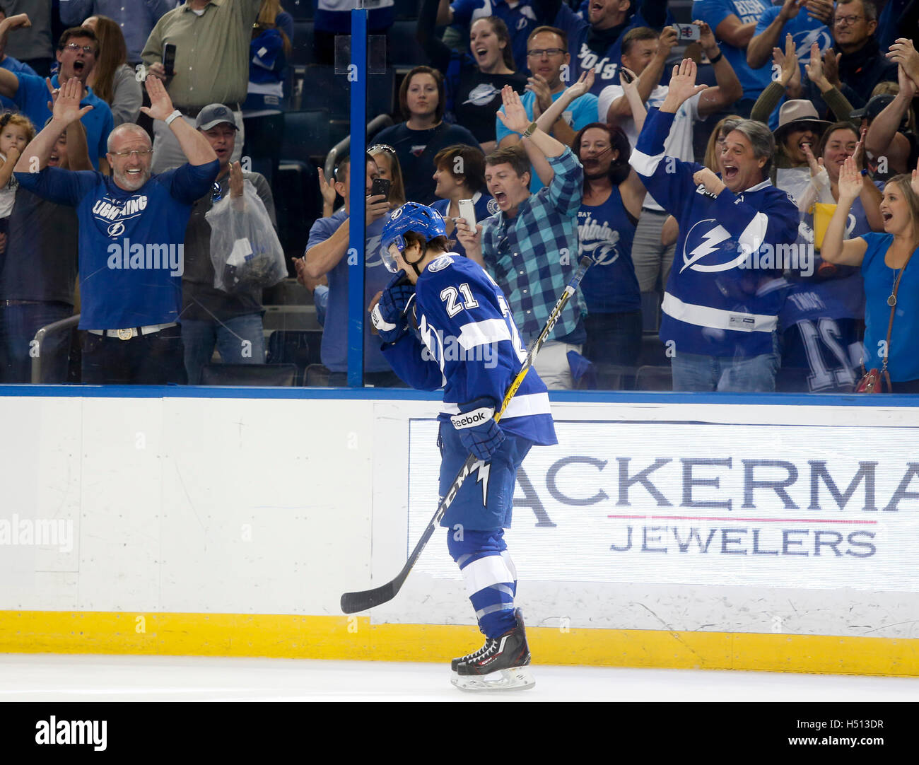 Tampa, Florida, USA. 18th Oct, 2016. DIRK SHADD | Times.Tampa Bay ...