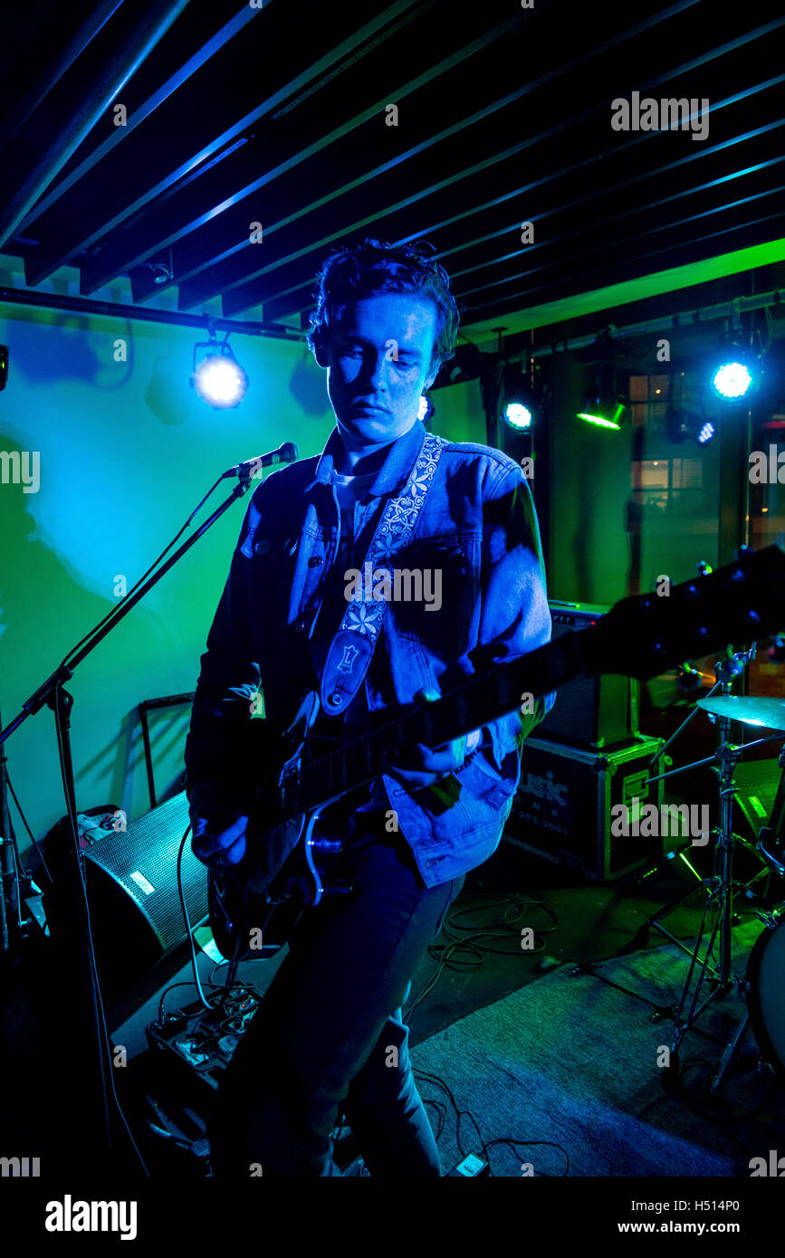 London UK, 18th October 2016. Sisteray perform at London's Roundhouse ...