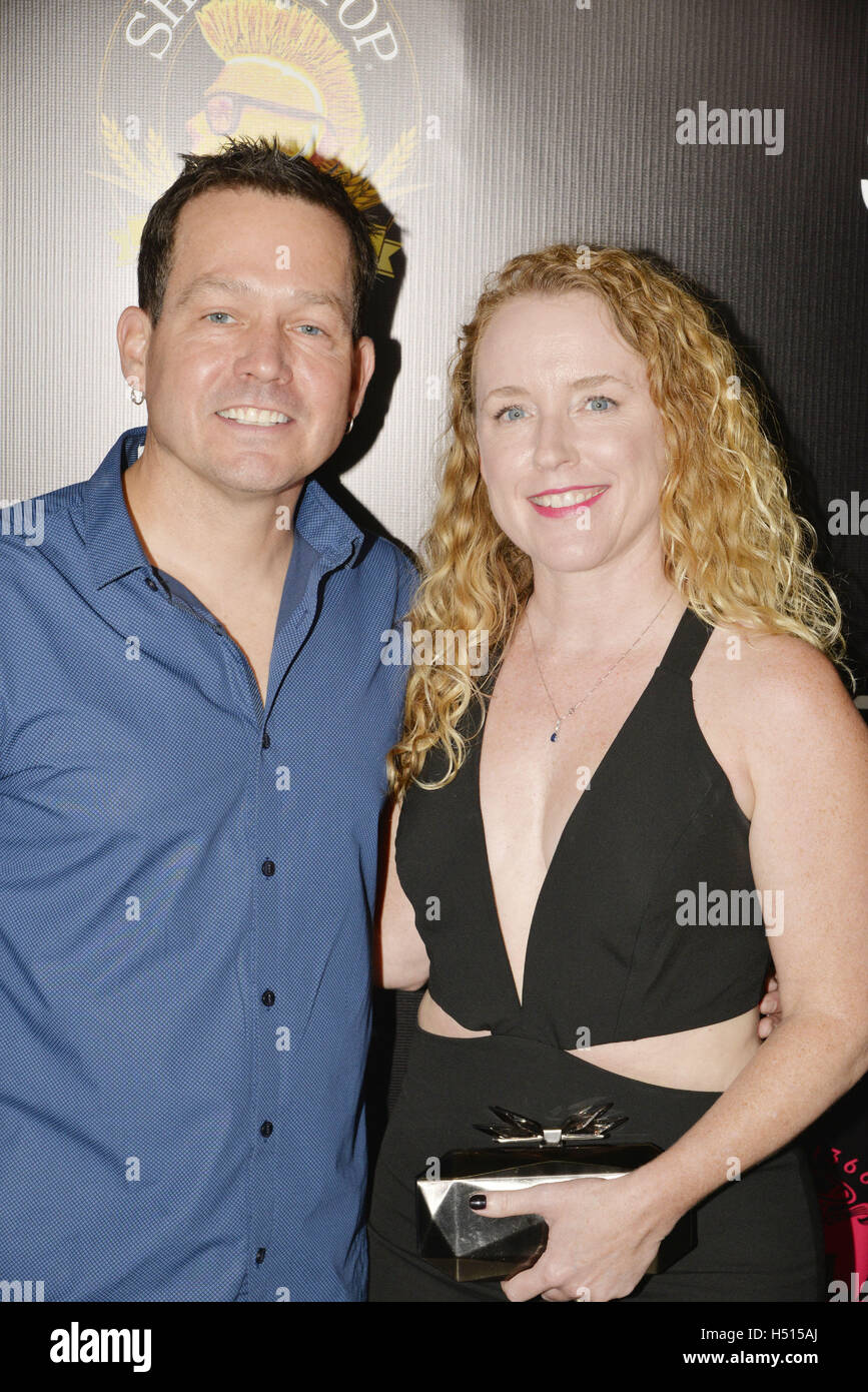 Hollywood, Ca. 18th Oct, 2016. Kevin Sluder and Jennifer Sluder attend ...