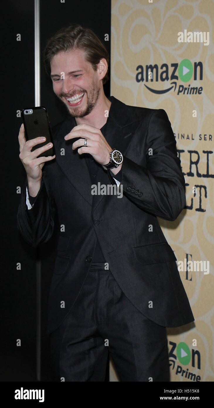 Hunter parrish hi-res stock photography and images - Alamy