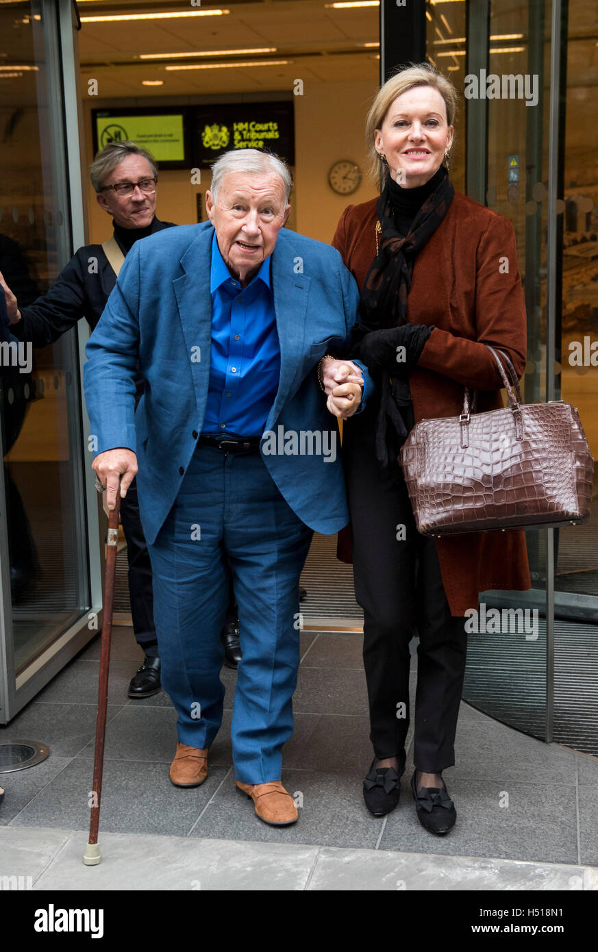 High Court, Fetter lane. Pic Shows Sir Terence Conran and his wife ...