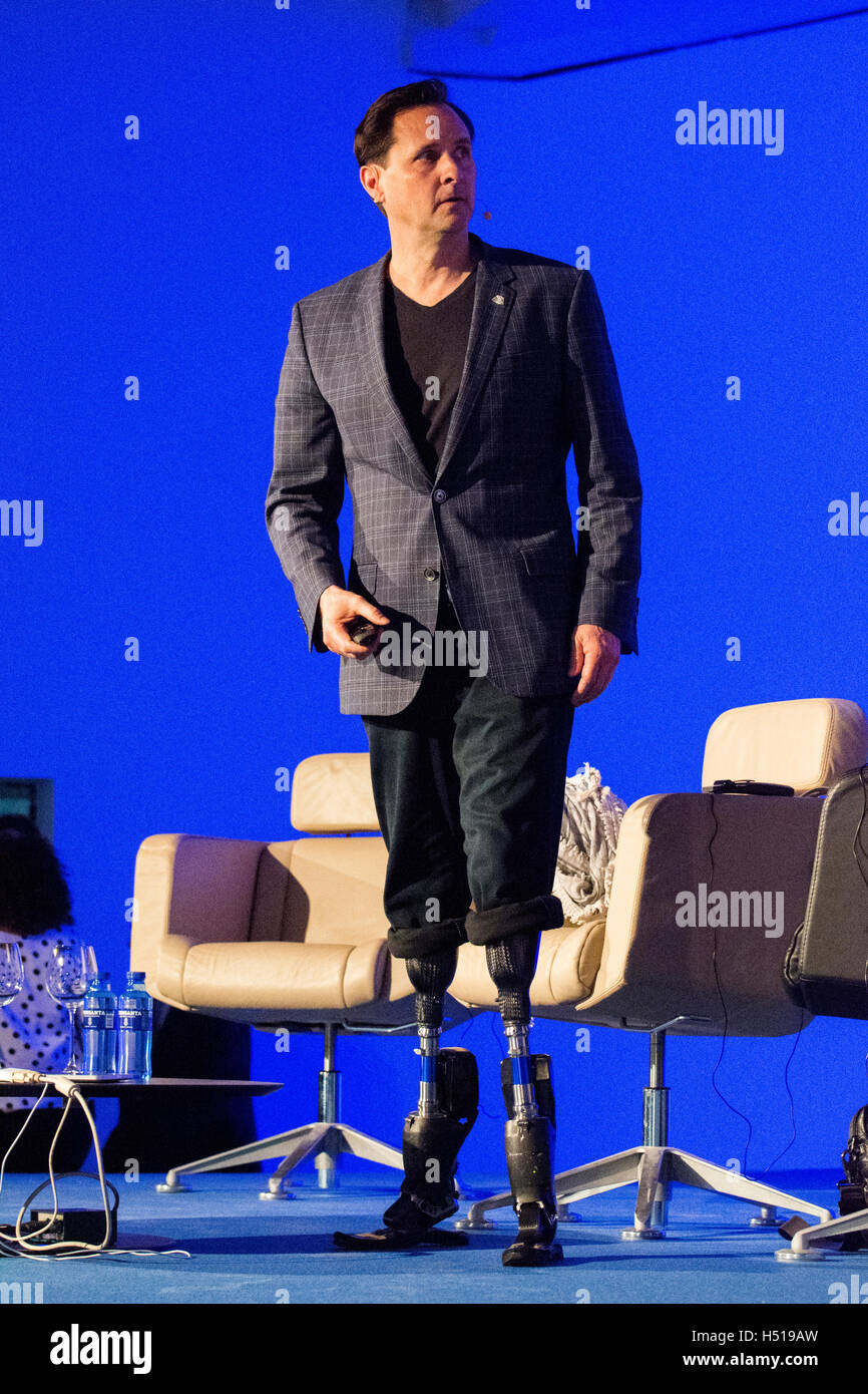 Hugh herr hi-res stock photography and images - Alamy