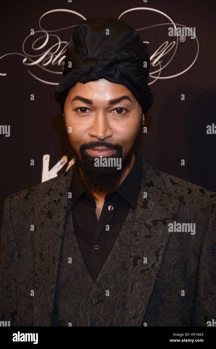 New York, NY, USA. 19th Oct, 2016. Ty Hunter attends the Keep a Child ...