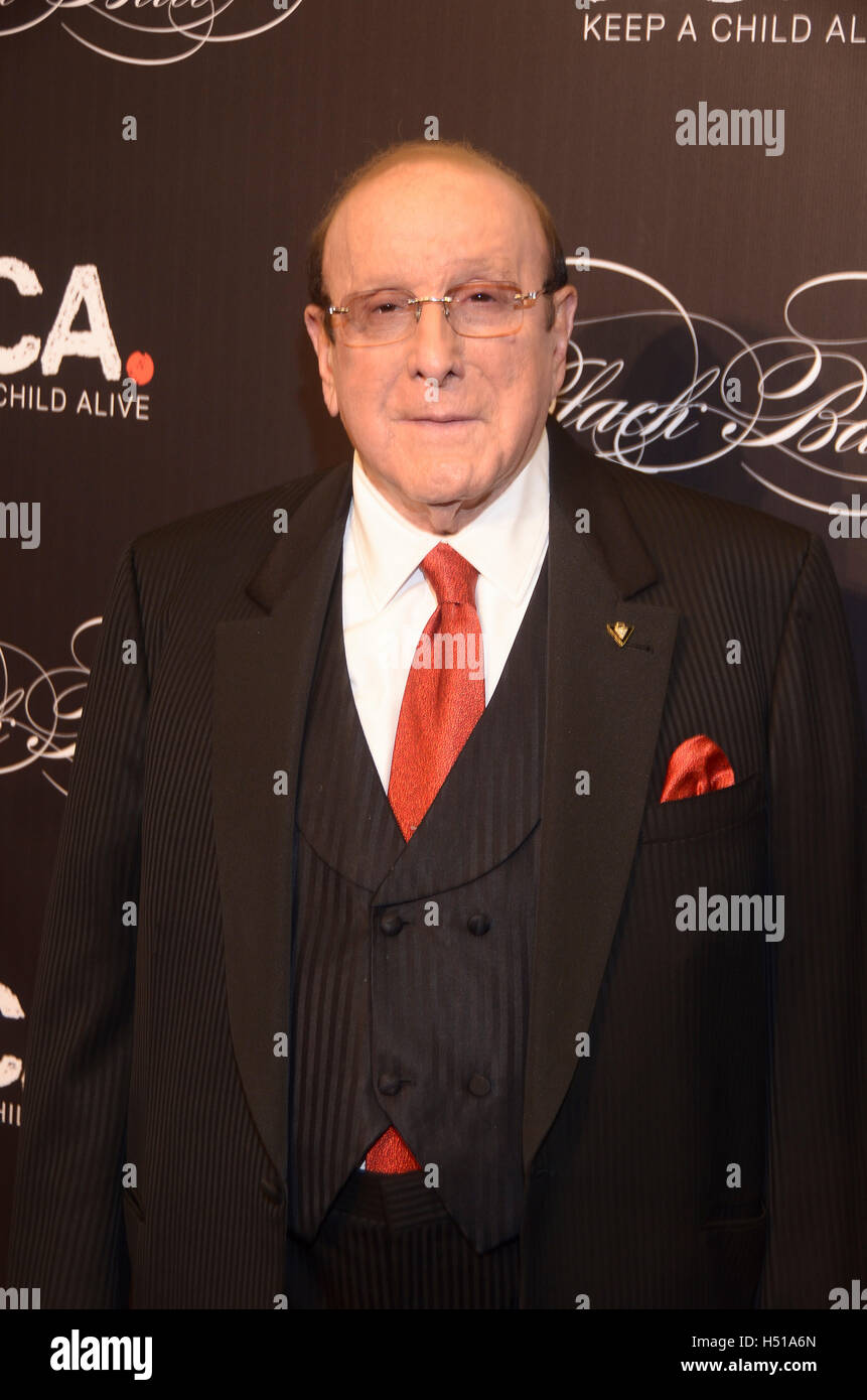 NEW YORK, NY - OCTOBER 19:Clive Davis attends the Keep a Child Alive's ...