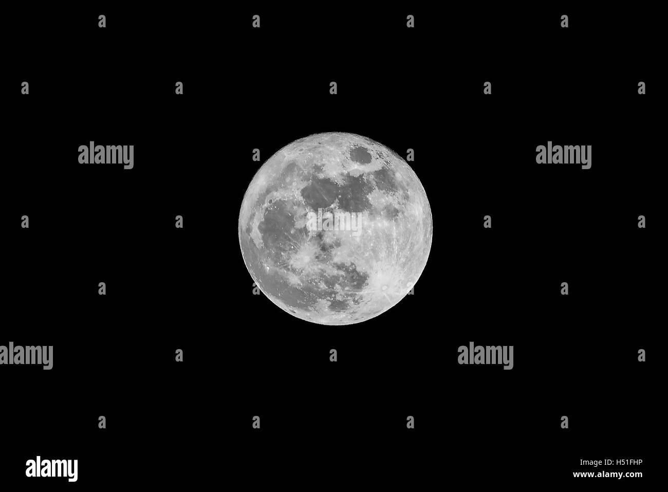Winter full moon Black and White Stock Photos & Images - Alamy