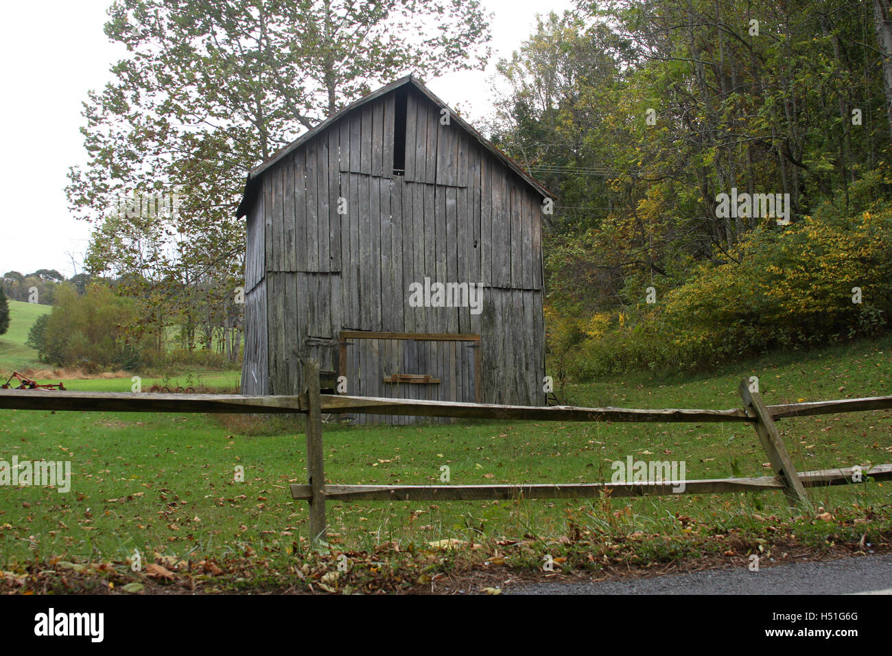 Old barn in Virginia, USA Stock Photo - Alamy