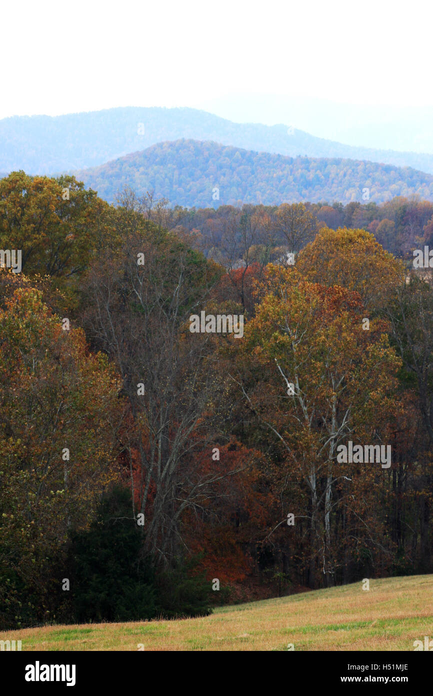 Fall landscape in Blue Ridge Mountains, Virginia, USA Stock Photo - Alamy