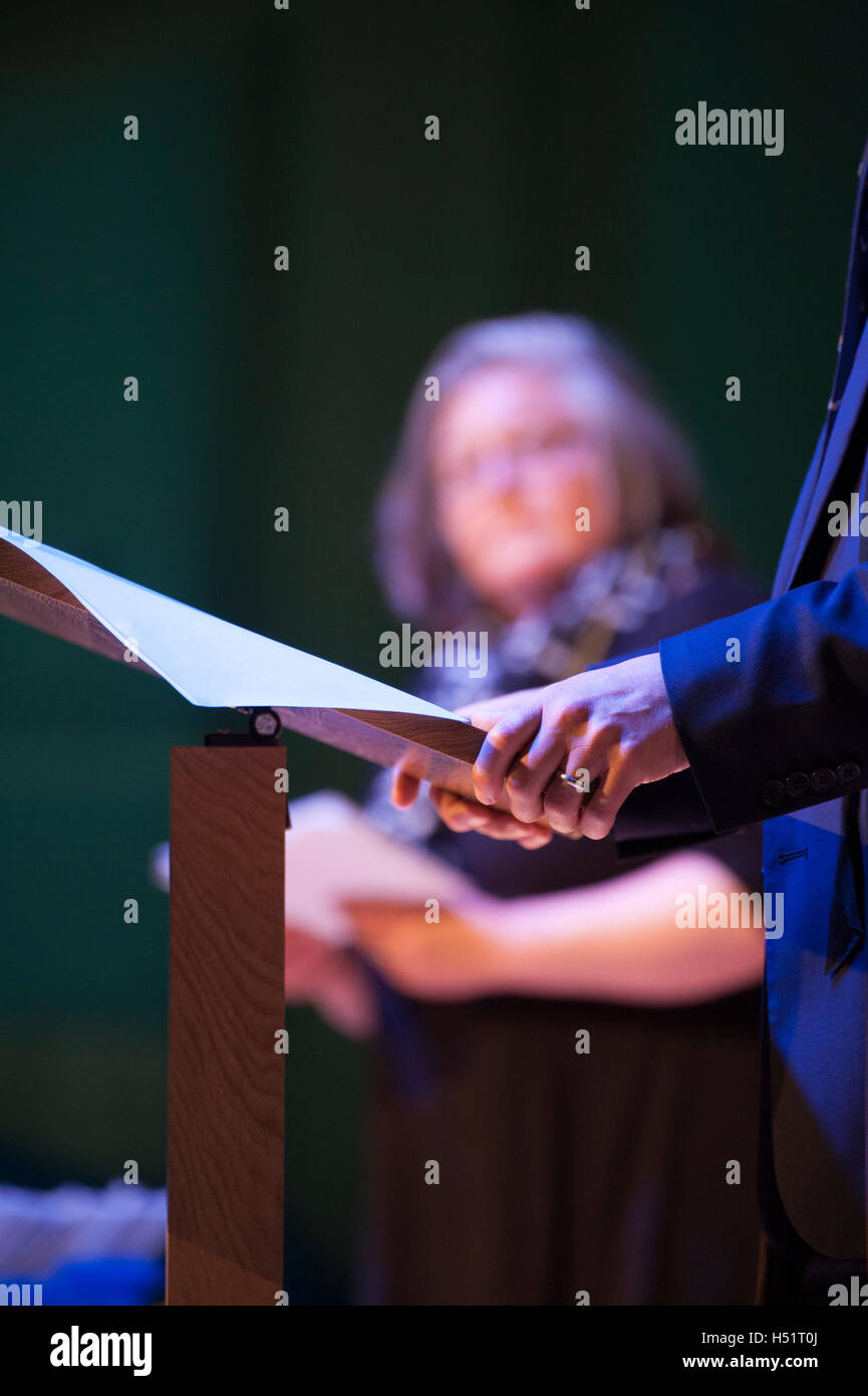 Lectern and stage hi-res stock photography and images - Alamy