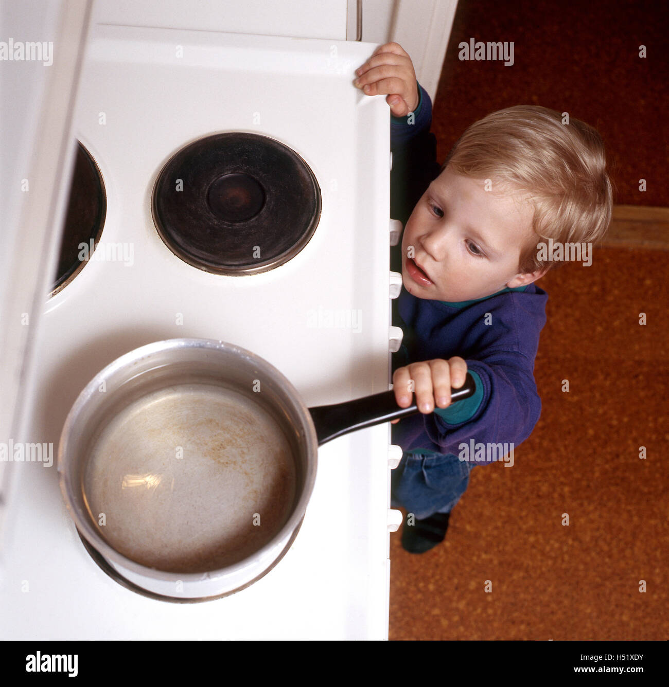 2005 burns hi-res stock photography and images - Alamy