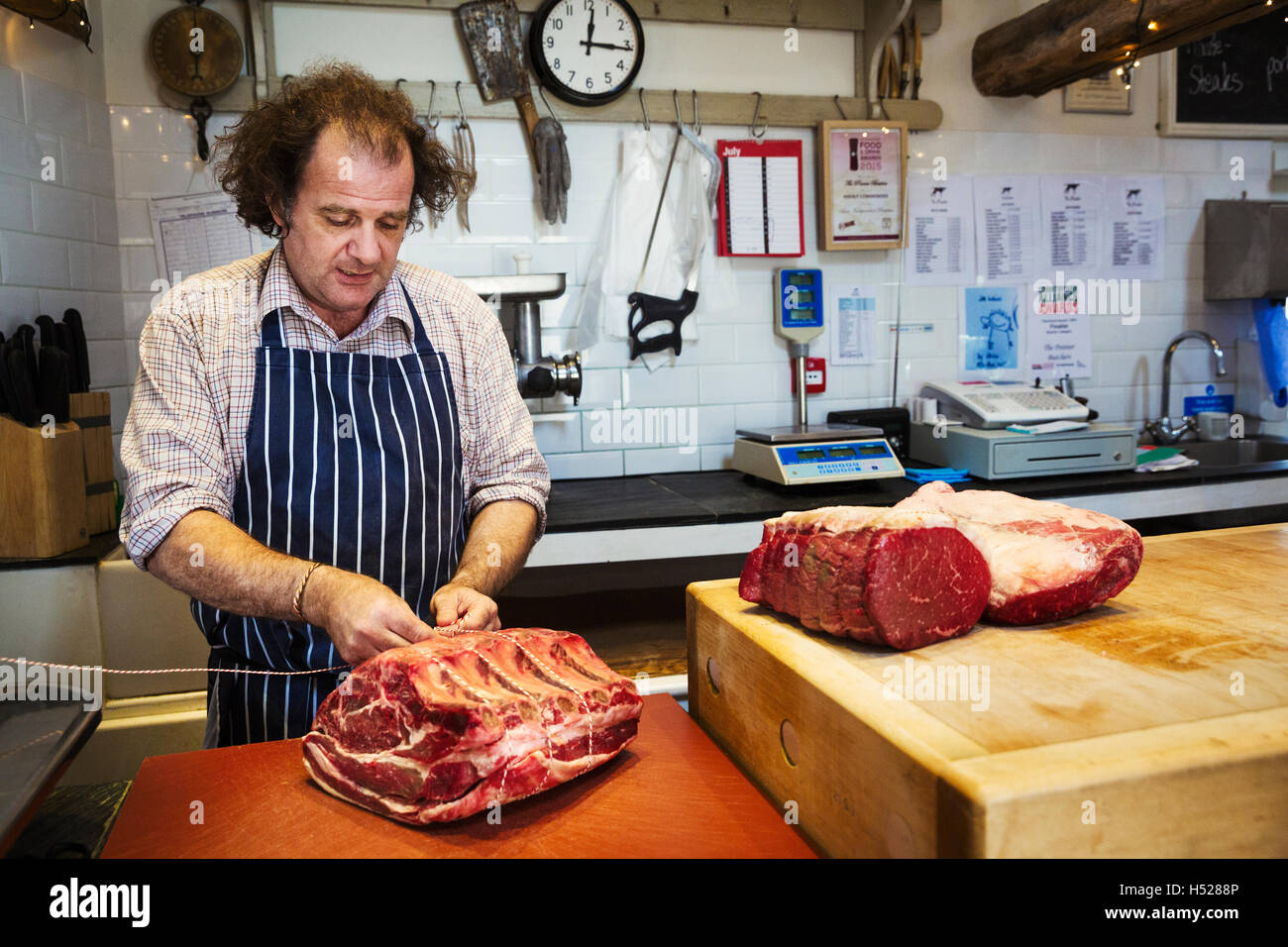 Butcher shop and beef hi-res stock photography and images - Alamy