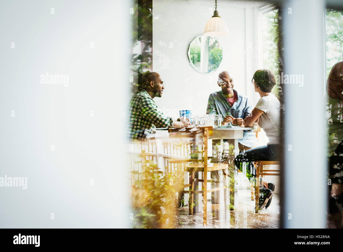 Cafe window seat hi-res stock photography and images - Alamy