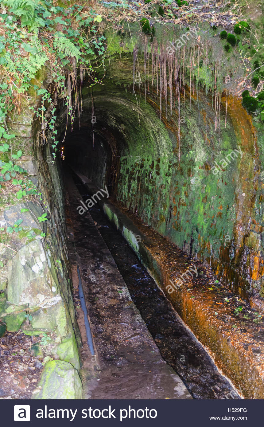 Tunnel Water Sewer Stock Photos & Tunnel Water Sewer Stock Images - Alamy