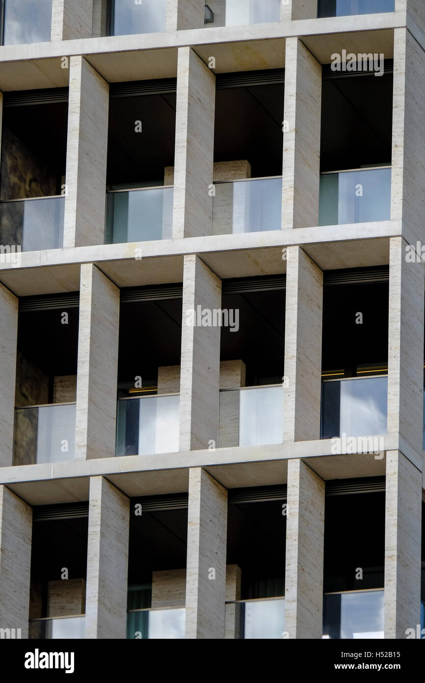 London Office Block Stock Photo - Alamy
