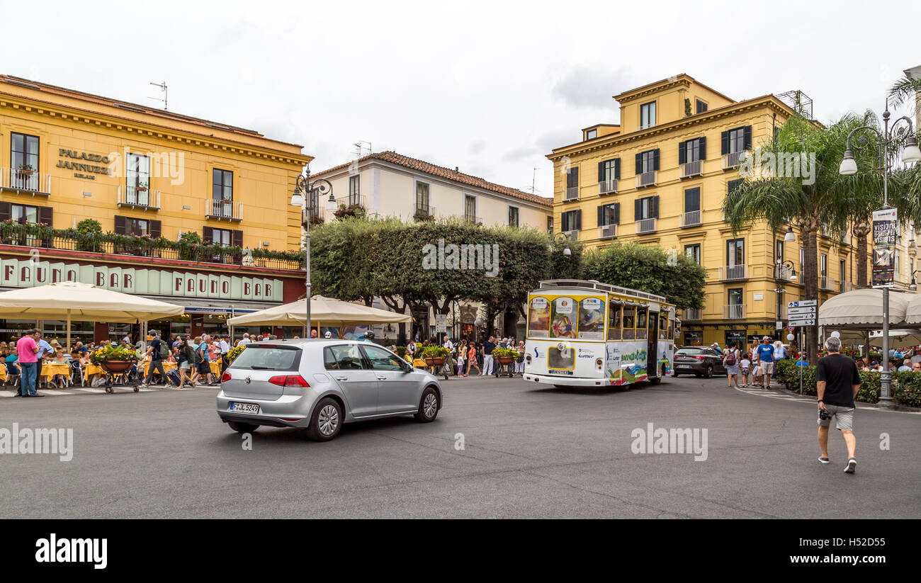 Sorrento Piazza Tasso High Resolution Stock Photography and Images - Alamy