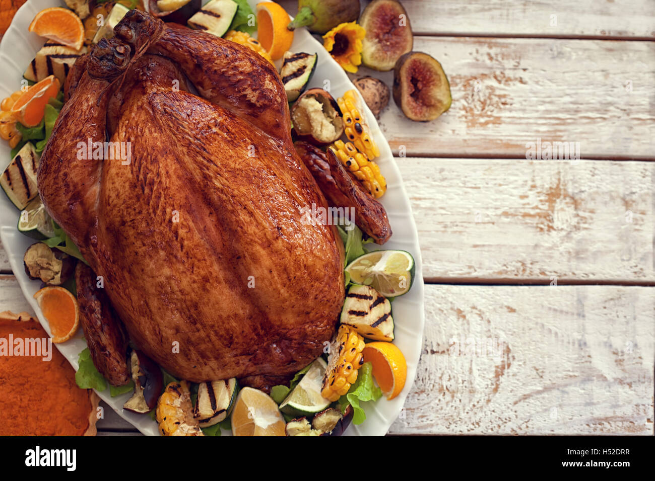 Thanksgiving Turkey dinner table setting Stock Photo - Alamy