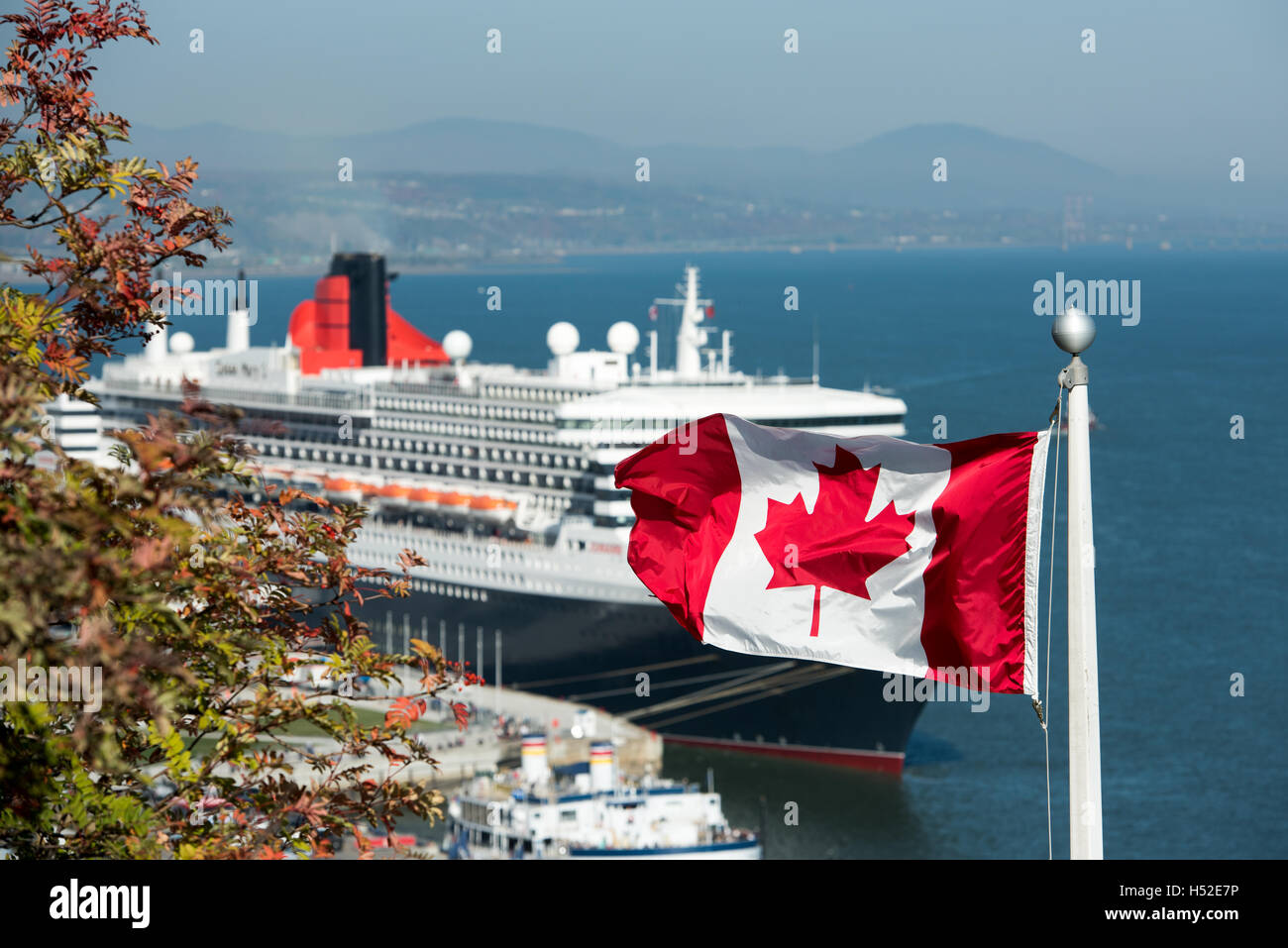 Queen_mary_2 hi-res stock photography and images - Alamy