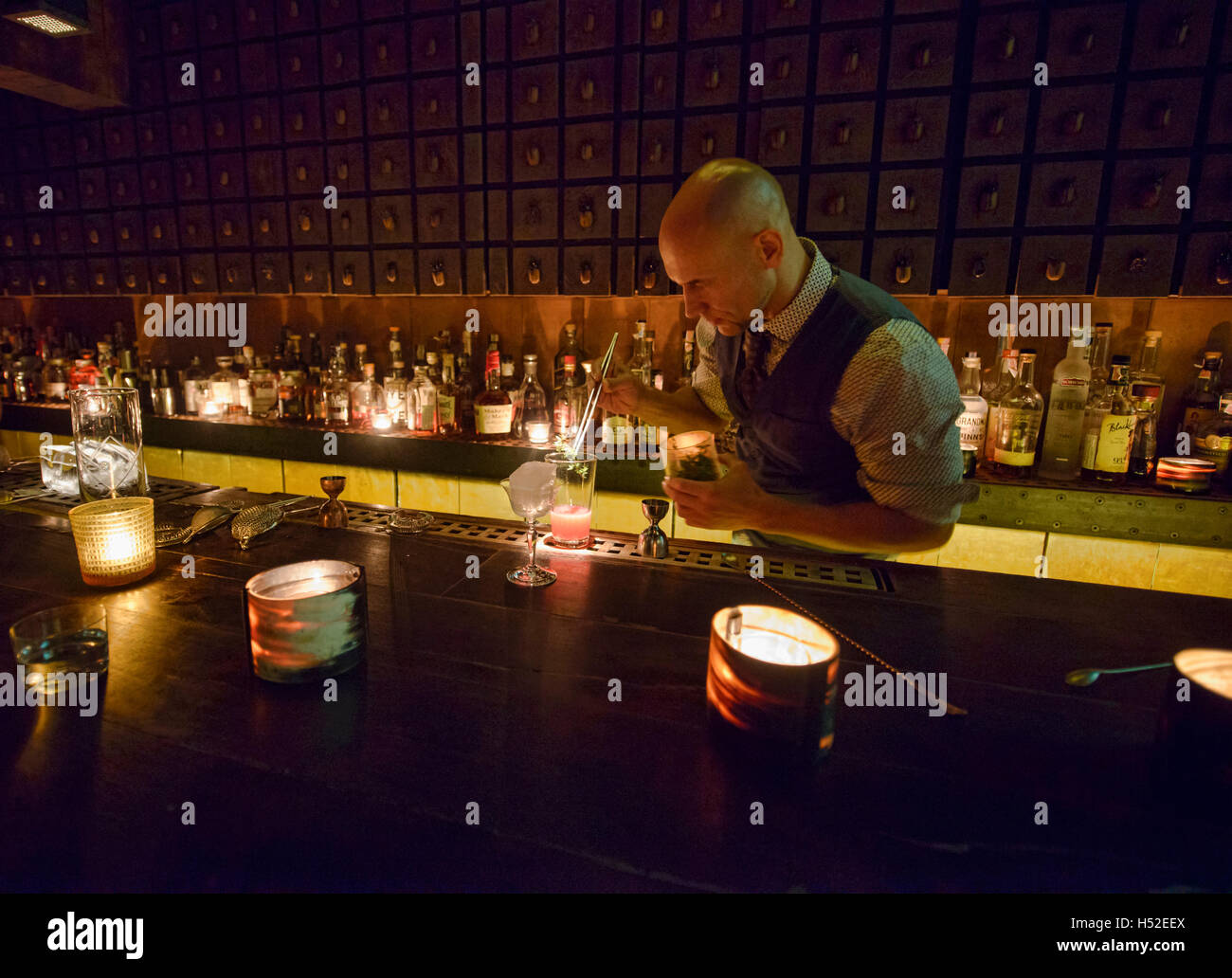 Mixology hi-res stock photography and images - Alamy