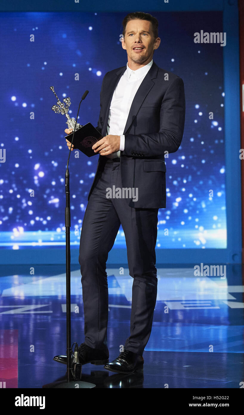 Ethan Hawke receives the 'Donosti' Lifetime Achievement Award at the ...
