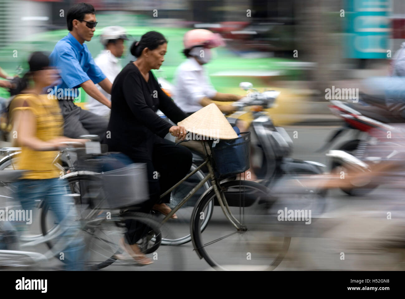 vietnam, ho-chi-minh city, street scene Stock Photo - Alamy