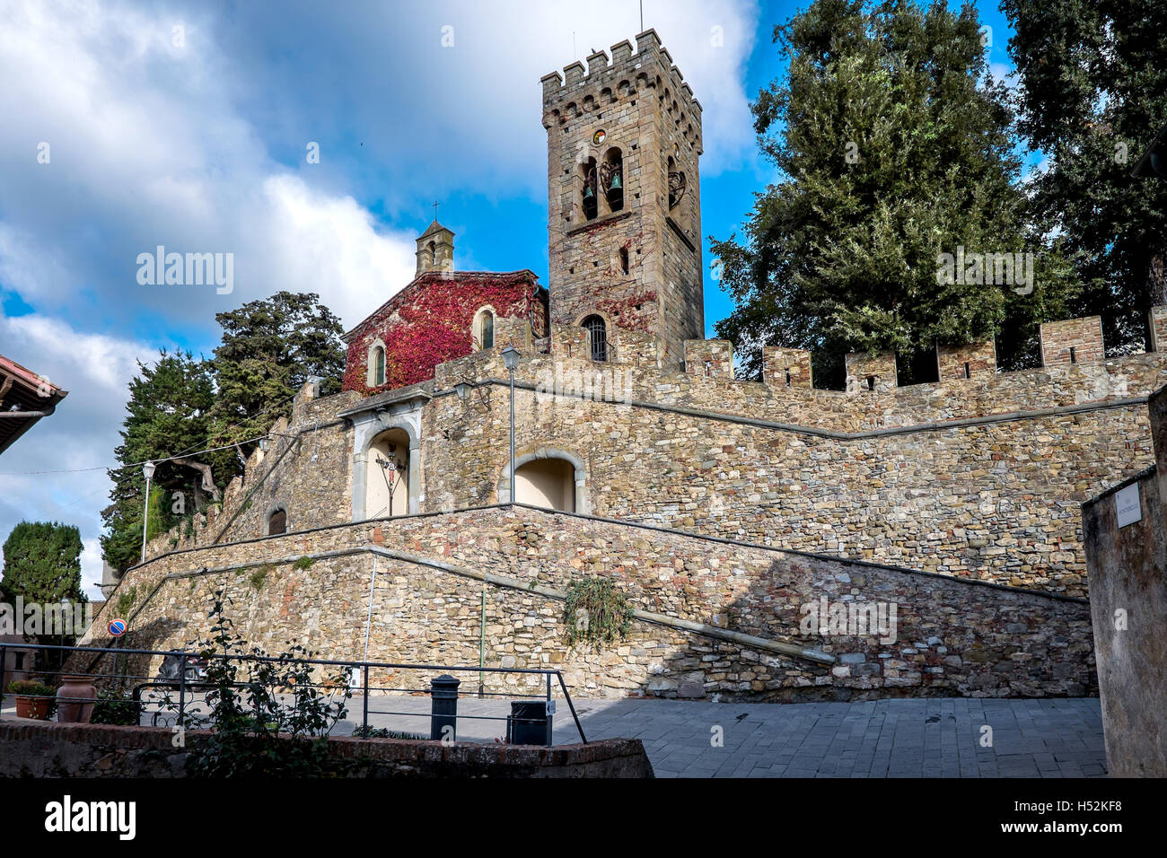Castagneto Carducci is one of the most popular towns on the Etruscan ...