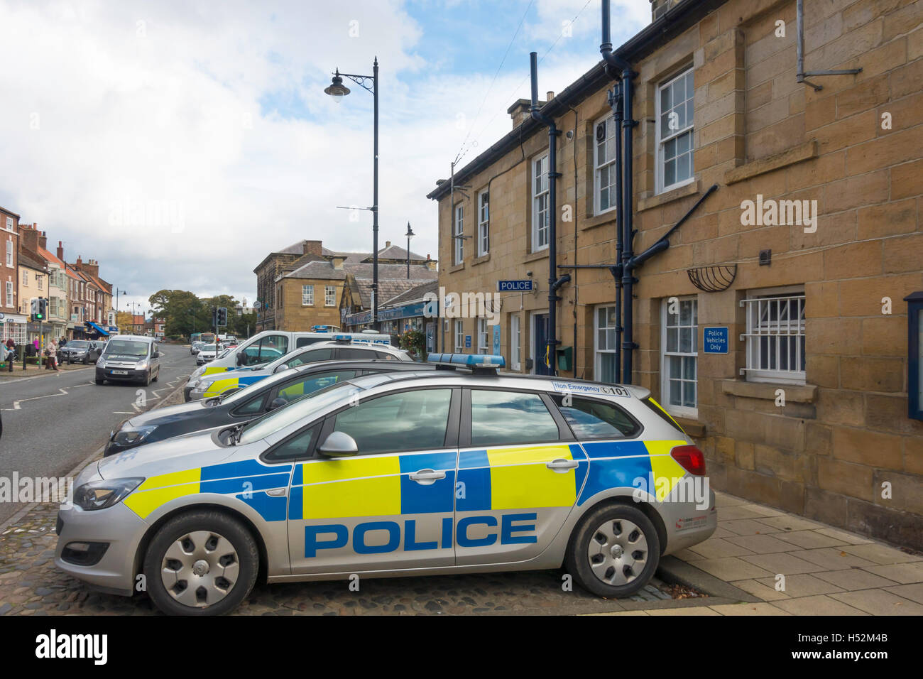 Police station in Stokesley High Street North Yorkshire Stock Photo - Alamy