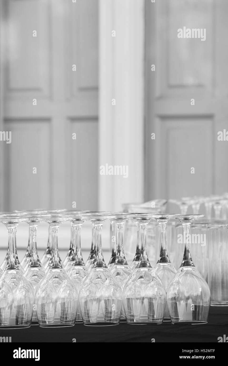 Empty cups hi-res stock photography and images - Alamy